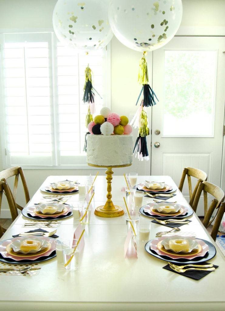 FREE Happy Birthday Backdrop by Lindi Haws of Love The Day